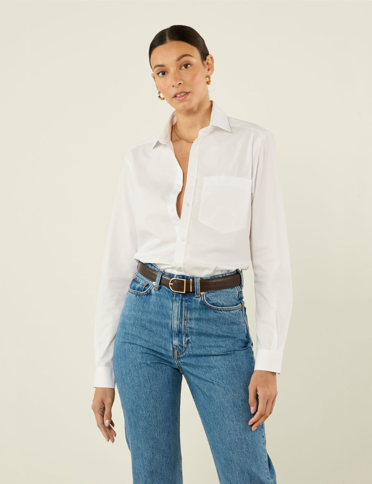 How to Tuck a Shirt (Properly) - Expert Styling Guide | WNU – With ...